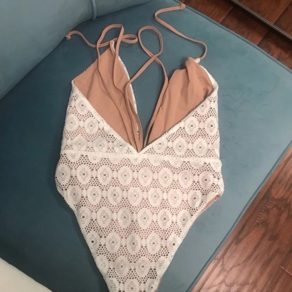 Siempre Golden One Piece - Gem